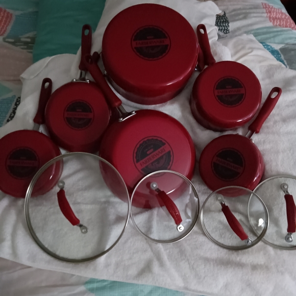 Farberware | Kitchen | Pot And Pan Set Faberware Pieces | Poshmark